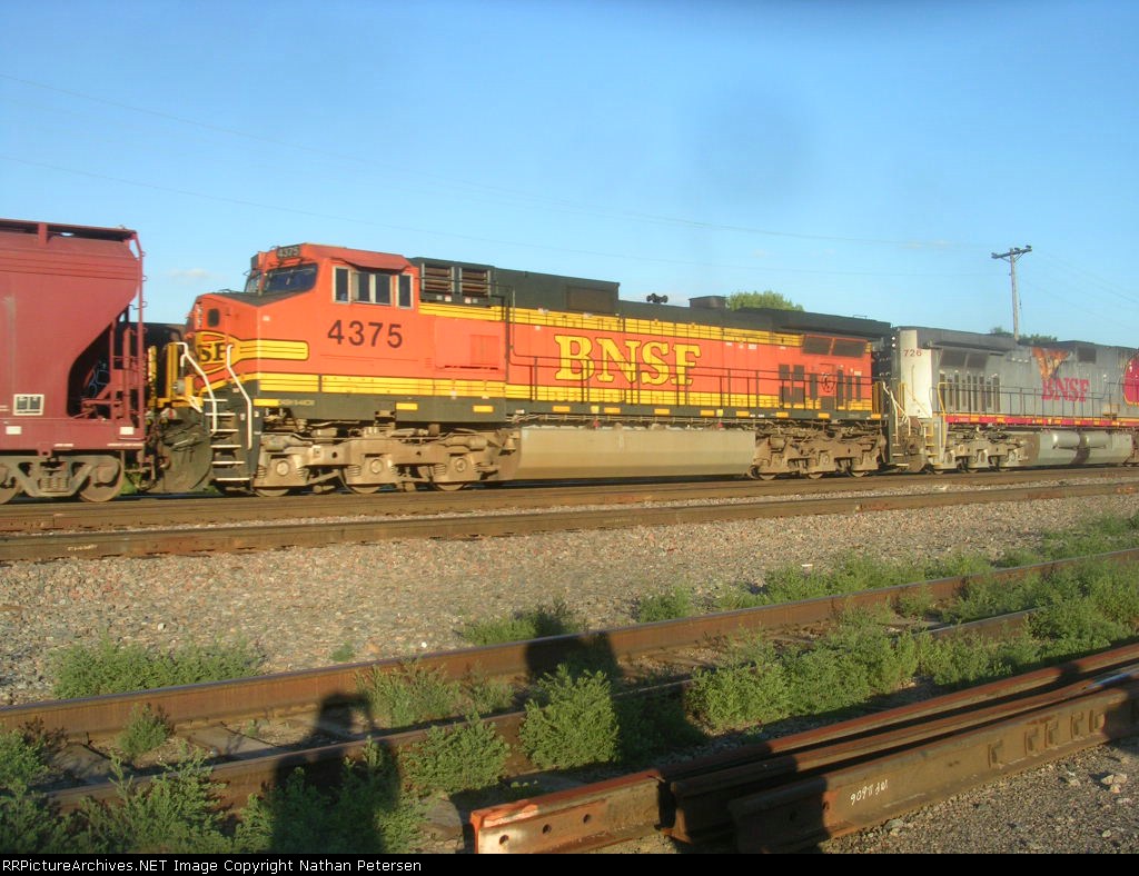BNSF 4375